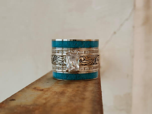 Western Rings: Cowboy and Cowgirl Styles – Retro Turquoise